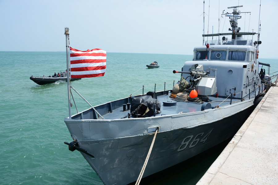 Panglima TNI Puji Naluri Bertempur Di Laut Komandan KRI Sigurot, Mayor ...